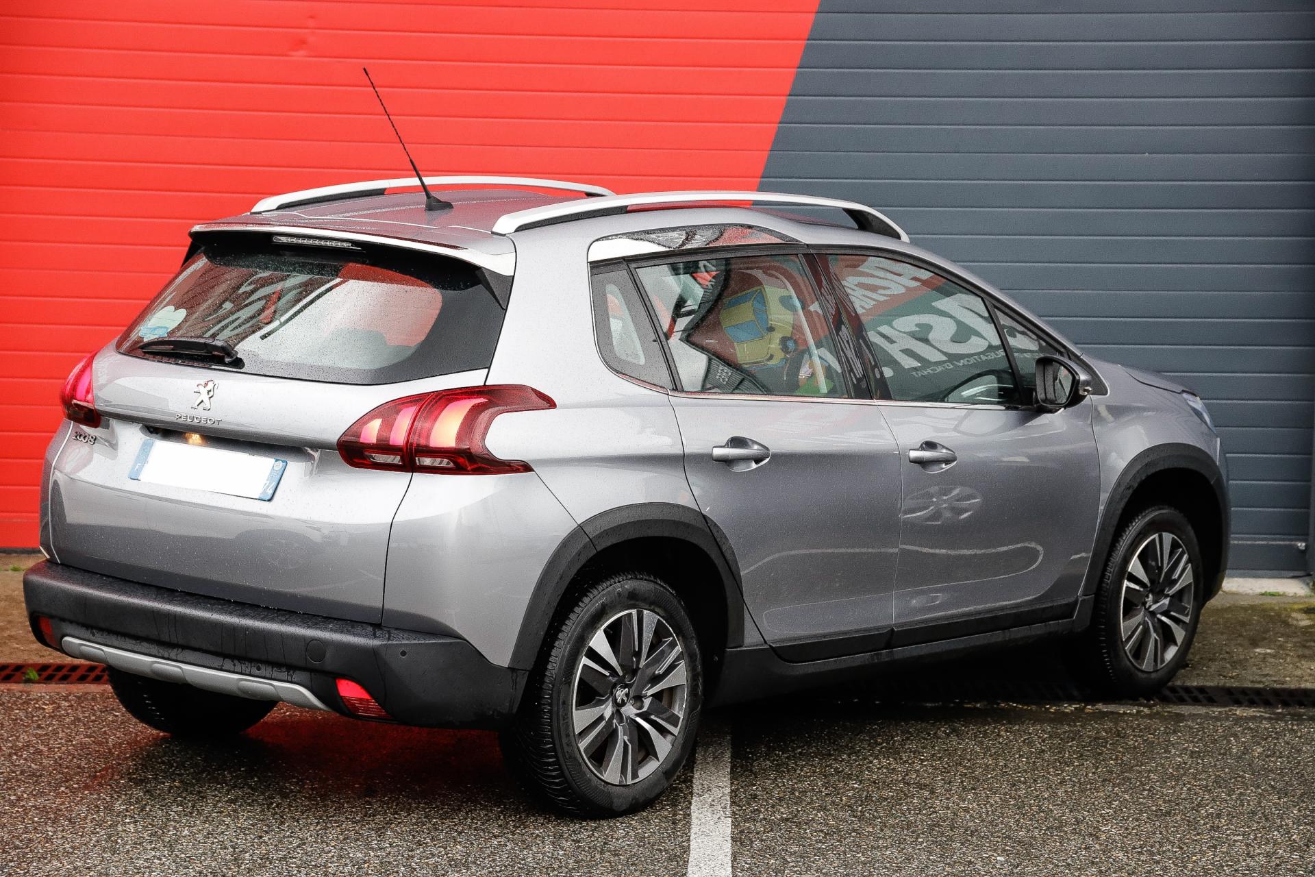 SITBON AUTOMOBILES - PEUGEOT-2008-1.2i PureTech 110 Allure CAMERA
