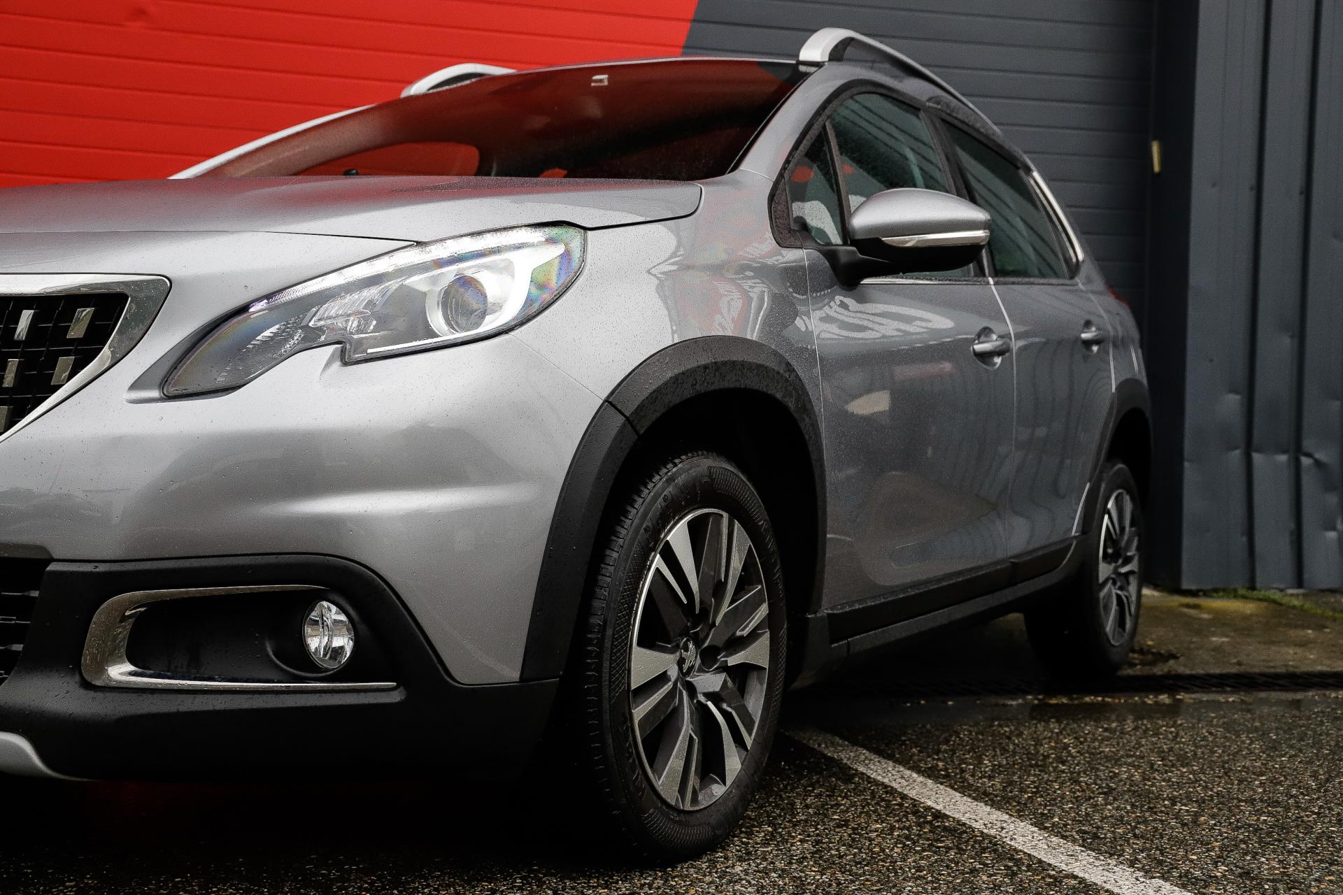 SITBON AUTOMOBILES - PEUGEOT-2008-1.2i PureTech 110 Allure CAMERA